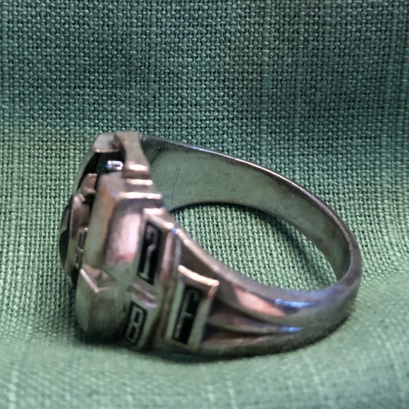 Jostens Accessories Vintage Jostens 978 Class Ring Y Poshmark